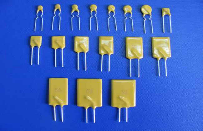 16V 3A Automotive Circuitry Polyswitch Resettable Fuse For Protection